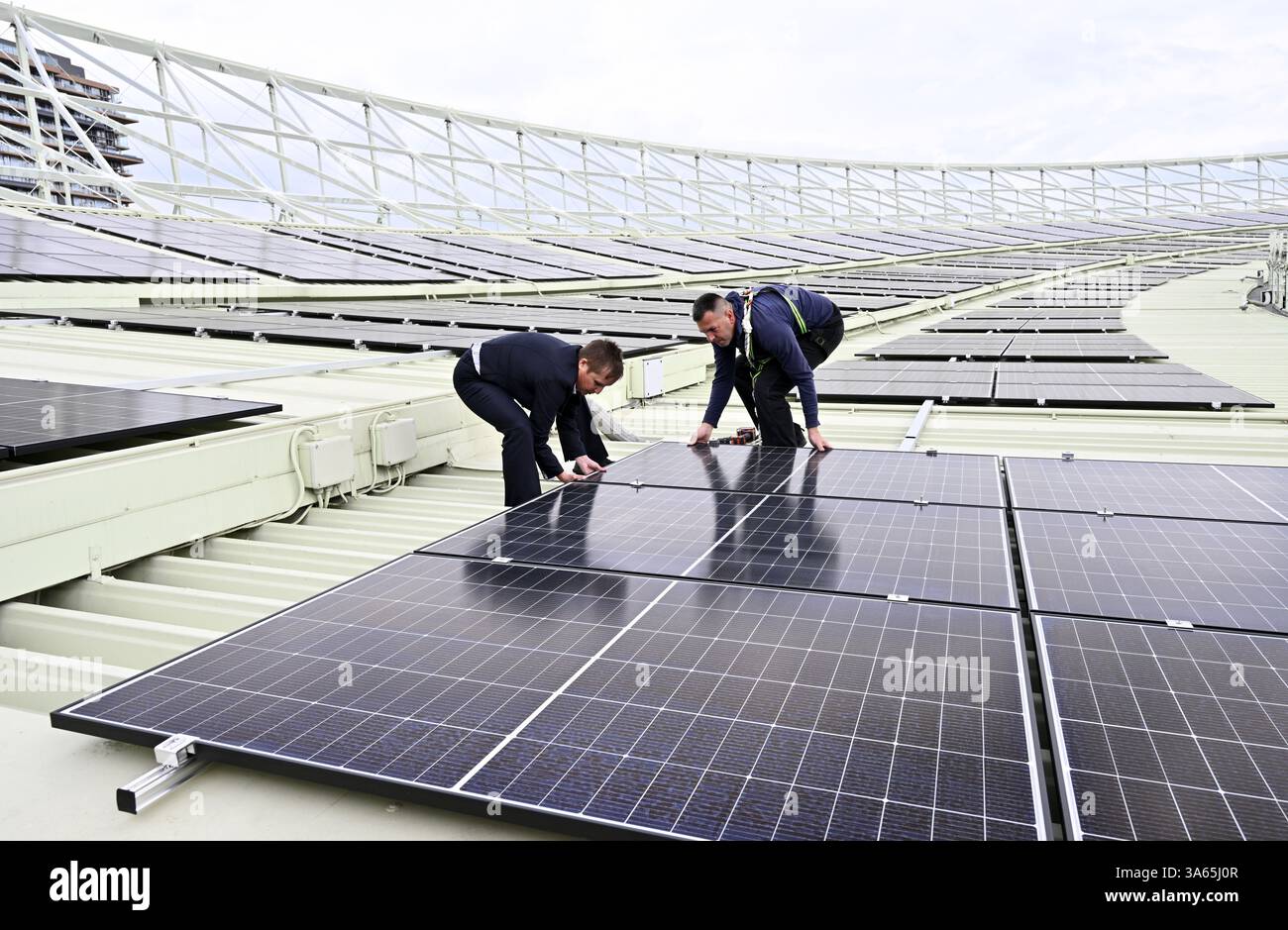 THEME PICTURE - Illustration on the topics of photovoltaic system/PV ...