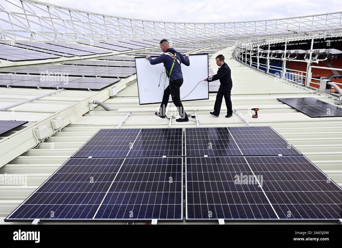 THEME PICTURE - Illustration on the topics of photovoltaic system / PV ...