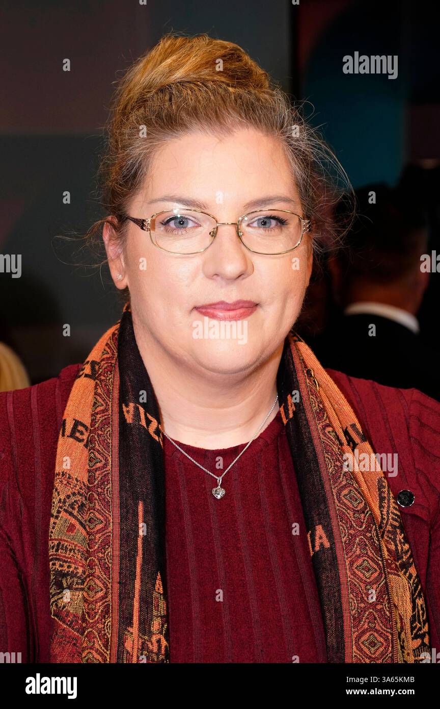 Sasa Zatata in der ARD-Talkshow hart aber fair im Studio Adlershof ...