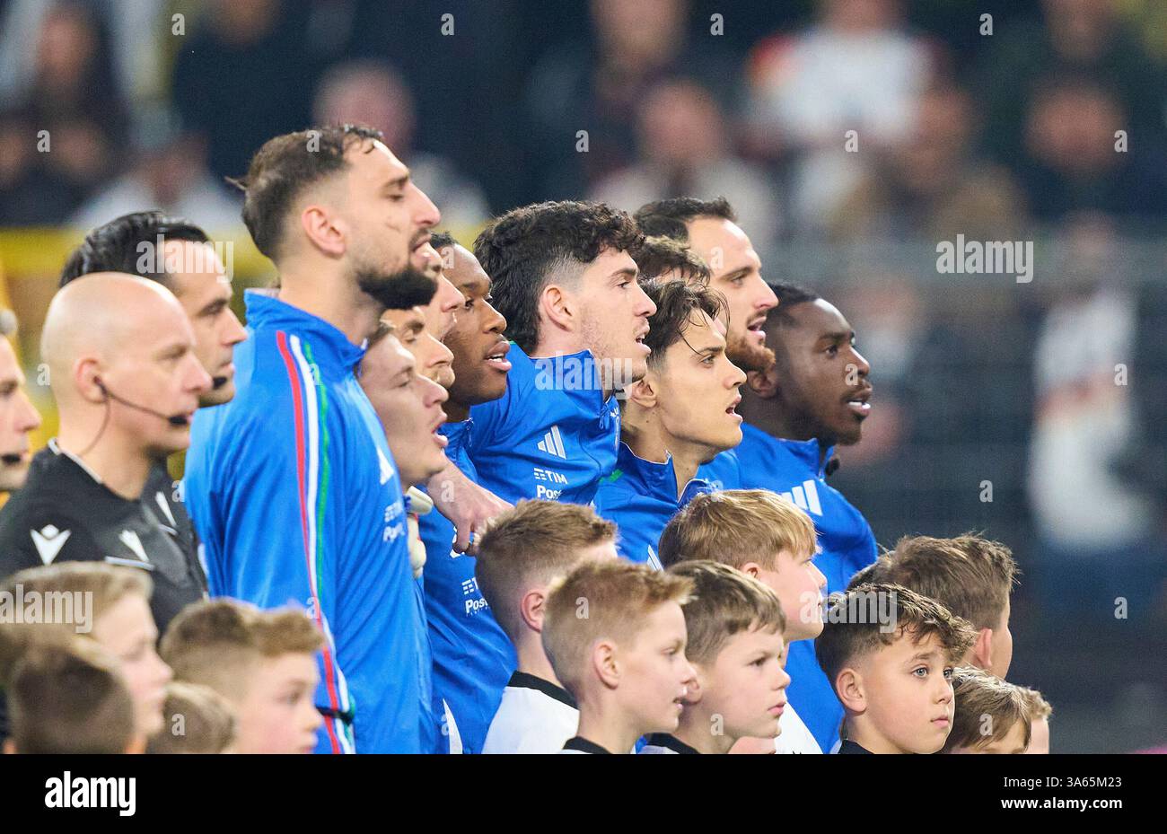 Team ITA at anthem, Gianluigi Donnarumma, ITA goalkeeper 1 in the UEFA Nations League 2025 match ...