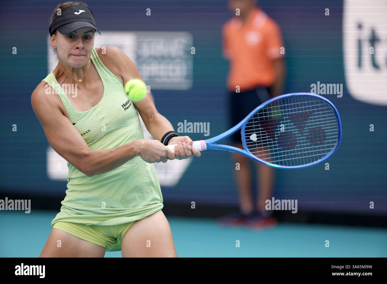 MIAMI GARDENS, FLORIDA - MARCH 24: Magda Linette of Poland defeats Coco ...