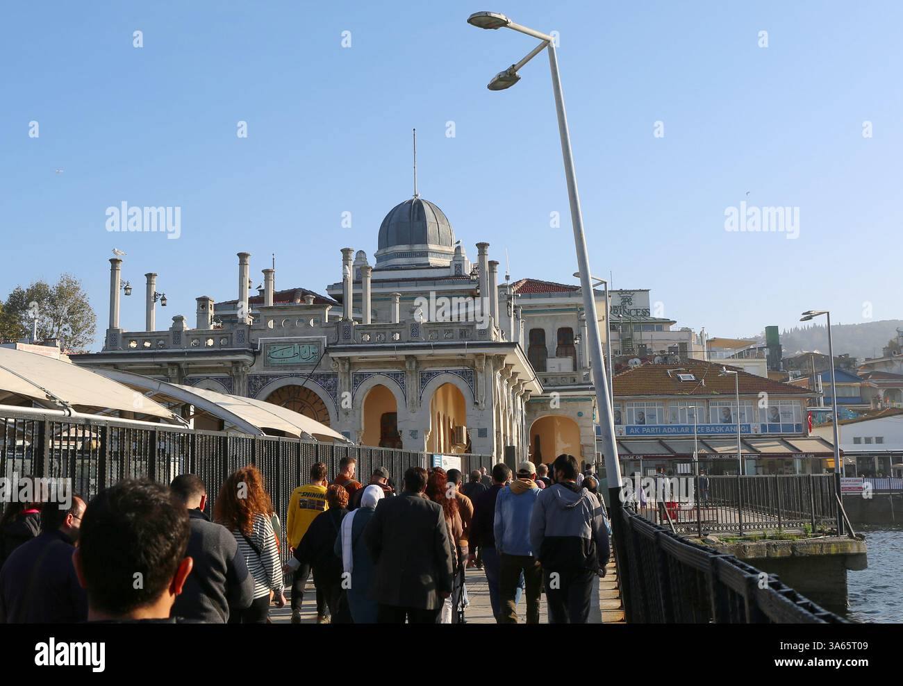 Istanbul turkiye november 05 hi-res stock photography and images - Alamy