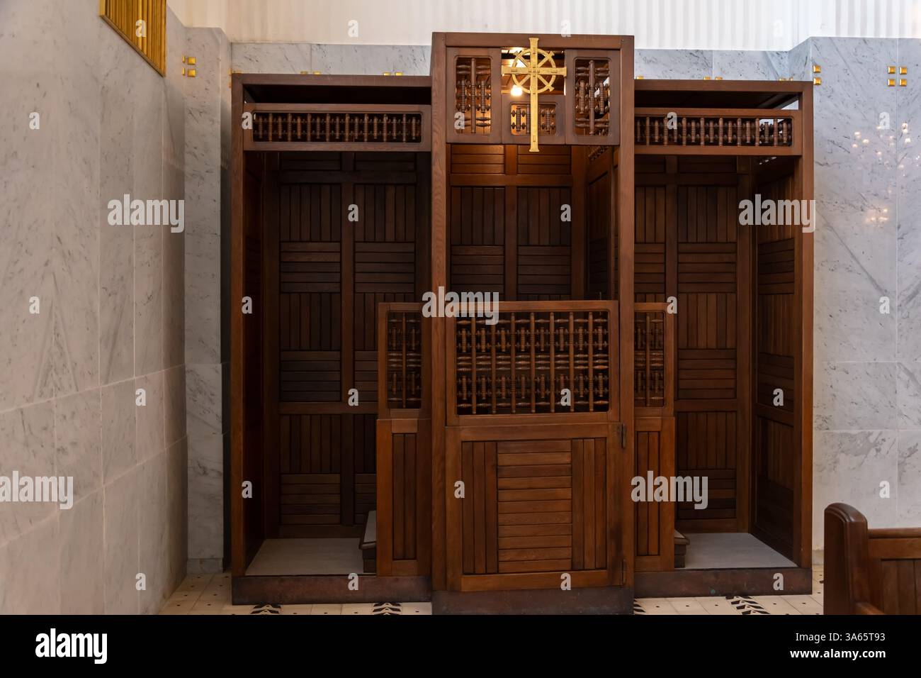 Catholic priest confession hi-res stock photography and images - Alamy