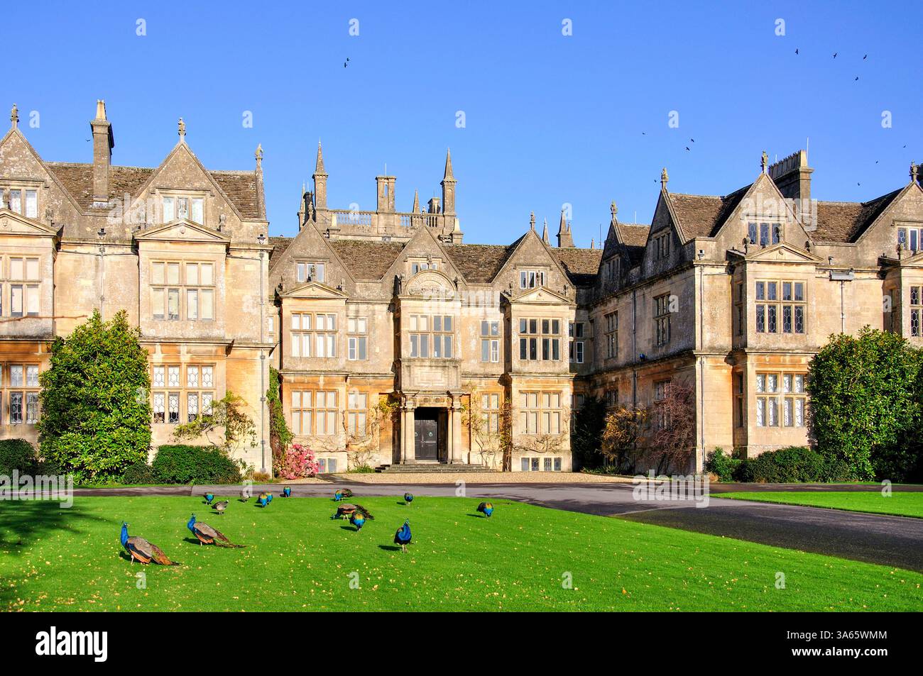 Corsham church street hi-res stock photography and images - Alamy