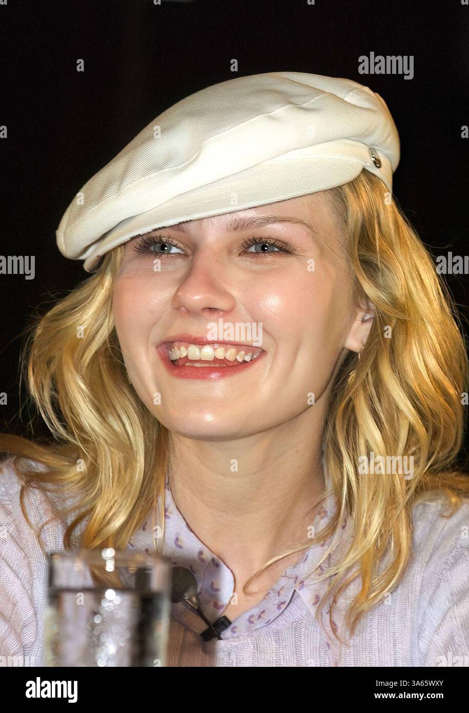 SPIDER-MAN CAST SPIN INTO SYDNEY TO PROMOTE NEW MOVIE.KIRSTEN DUNST ...