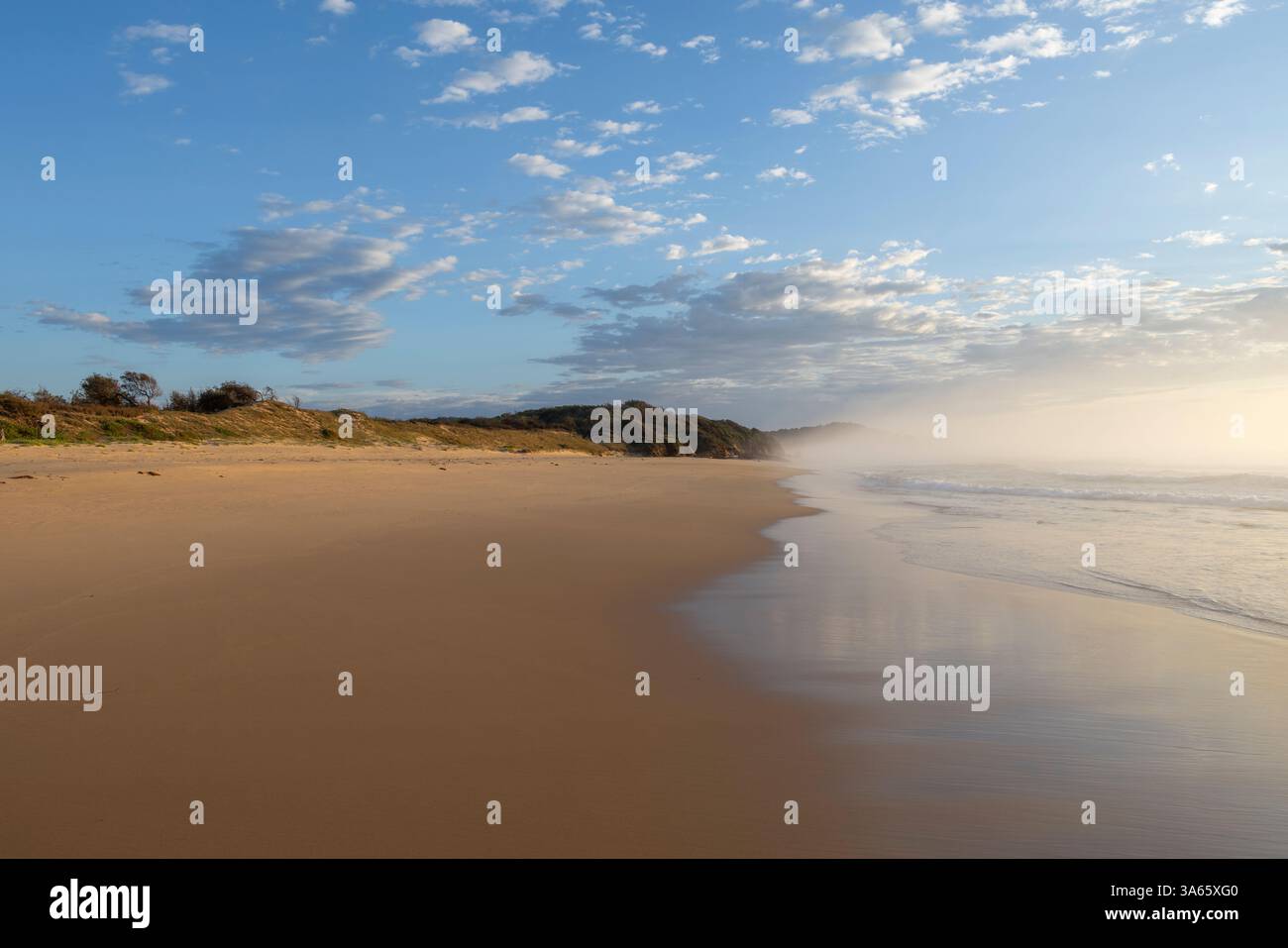 Early morning, Gillard's beach beside the campground in Mimosa Rocks ...