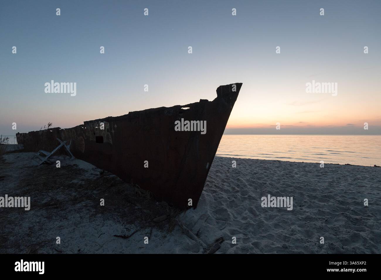 Orp grom scrapped warship on beach hi-res stock photography and images ...