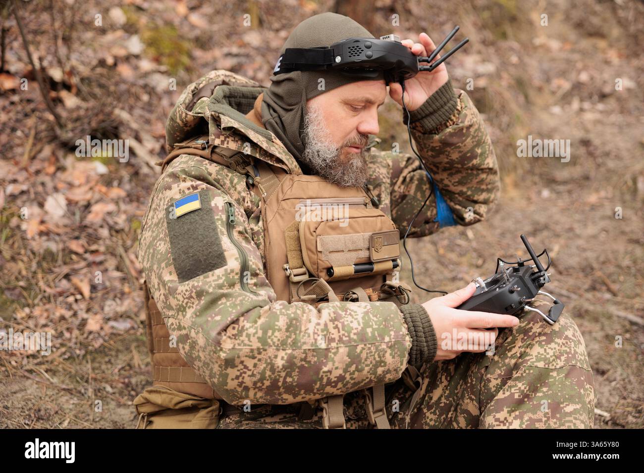 Cyber army robots hi-res stock photography and images - Alamy