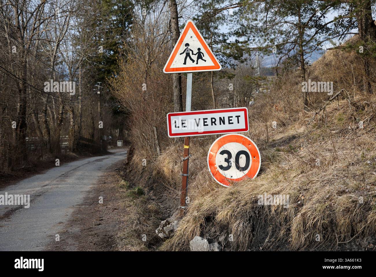 The village entrance sign (Le Vernet). The plane of the German low-cost ...