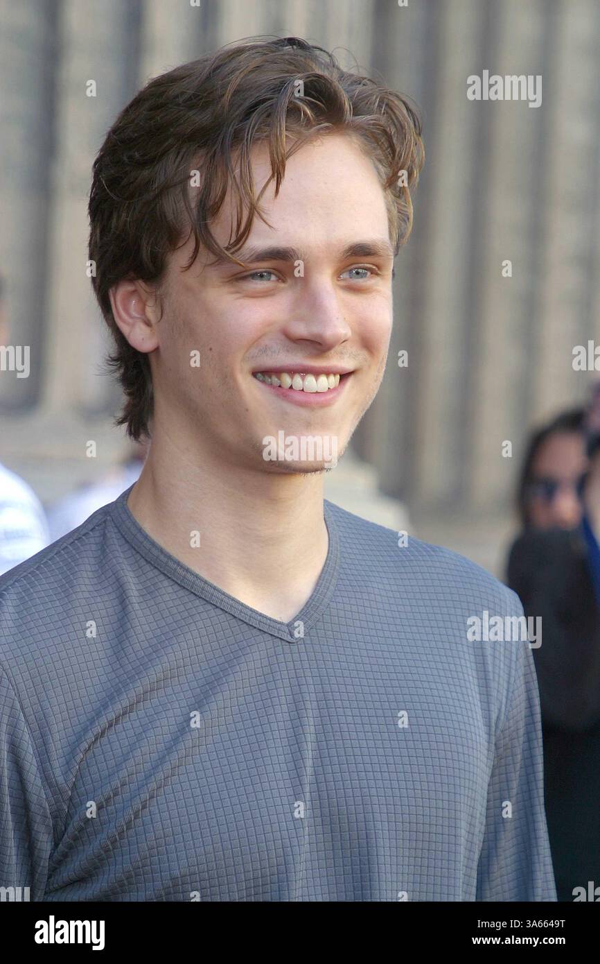 Oct. 5, 2002 - Hollywood, CALIFORNIA, USA - JONATHAN JACKSON..TUCK ...