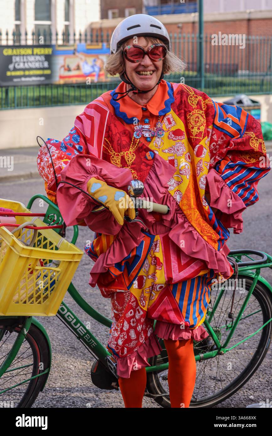 the wallace collection Tuesday 25 th March 2025, Artist Grayson Perry arriving at the Wallace ...