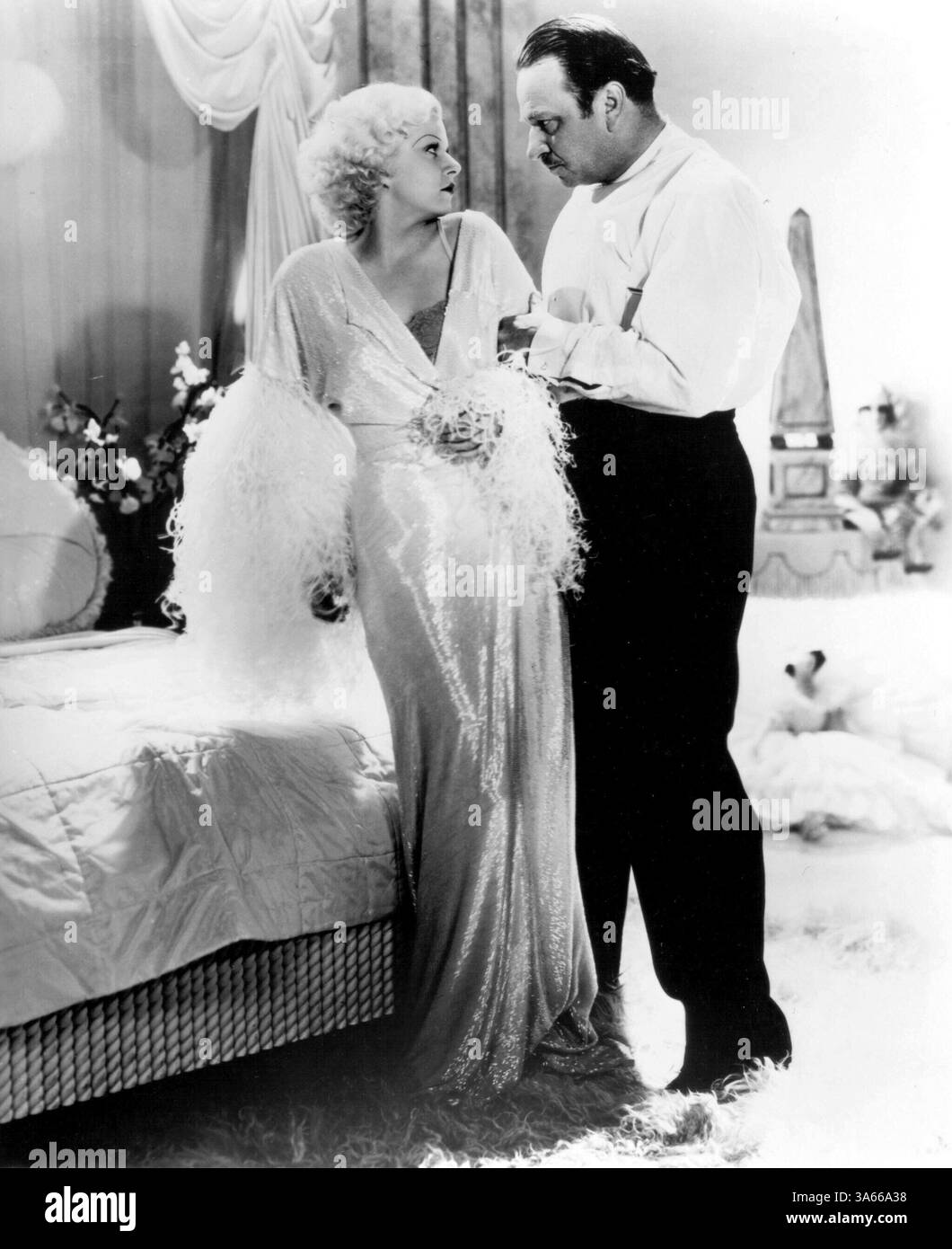 Aug 28, 1933 - Original Film Title: Dinner At Eight. PICTURED: JEAN HARLOW, WALLACE BERRY Stock ...