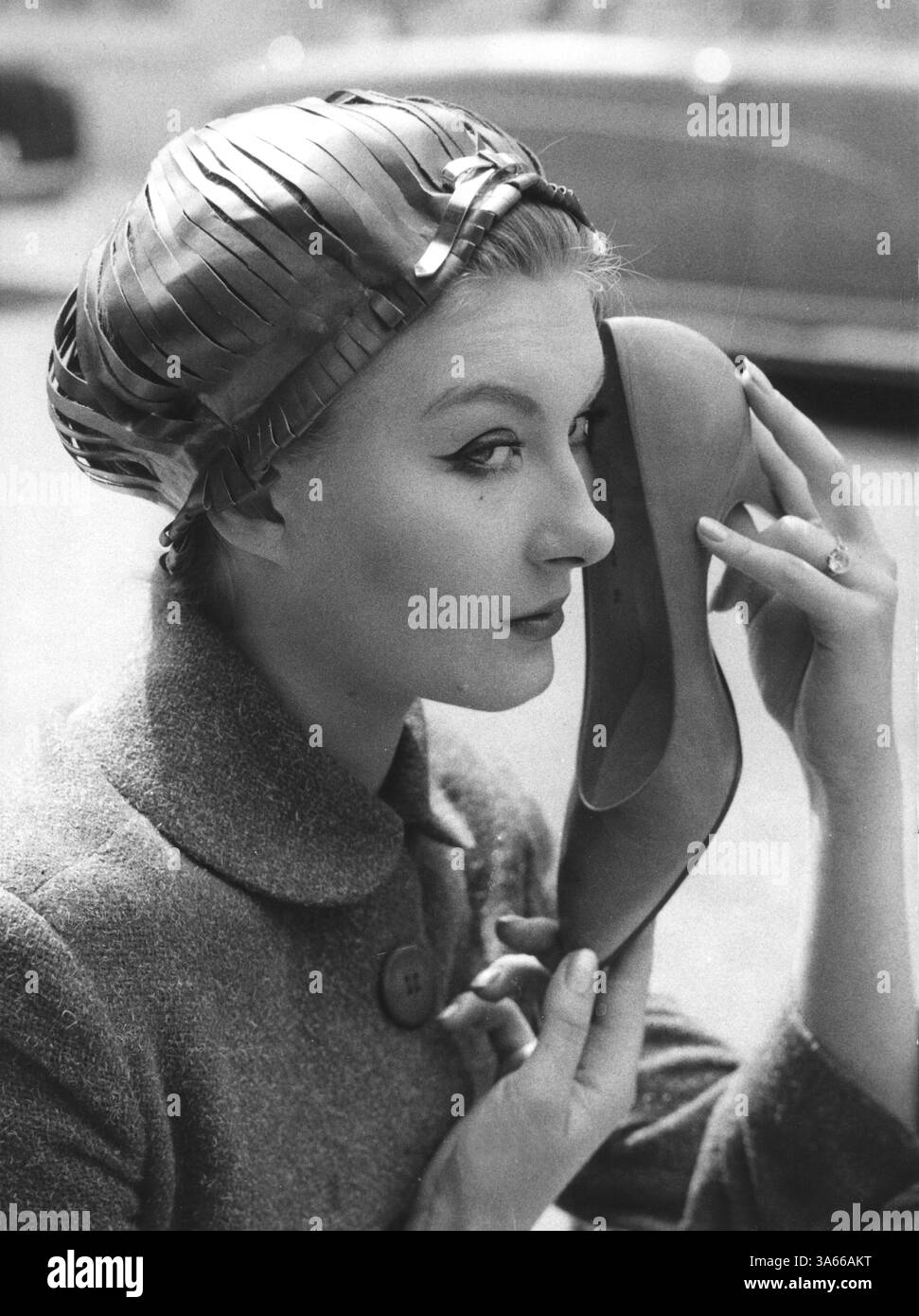 Jul 22, 1958 - London, England, United Kingdom - Model Liese wears a ...