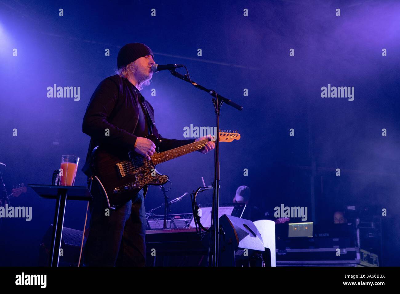 Cambridge, UK, 24 March, 2025. Badly Drawn Boy in concert at Cambridge ...