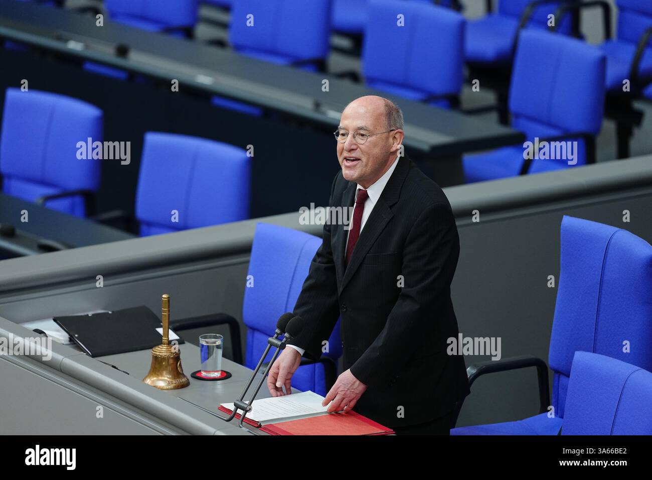 Berlin, Germany. 25th Mar, 2025. Old-age President Gregor Gysi (Die ...