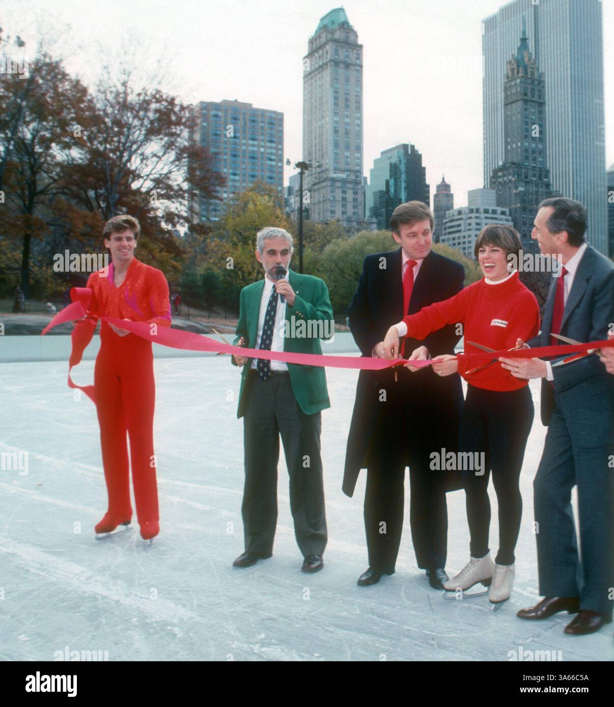 Nov 1, 1986 - New York City, New York, U.S. - Real-estate tycoon DONALD ...