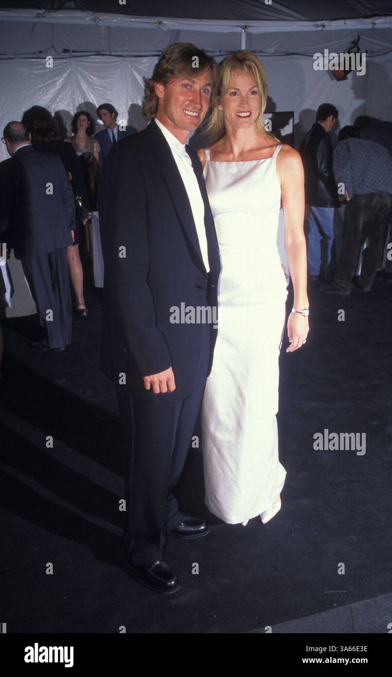 May 01, 1995; Los Angeles, CA, USA; Former hockey star WAYNE GRETSKY ...