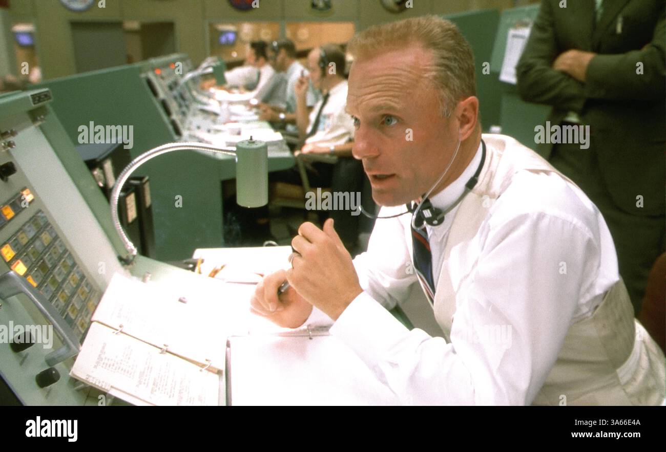 Jul 06, 1995; Hollywood, CA, USA; ED HARRIS as flight director Gene ...