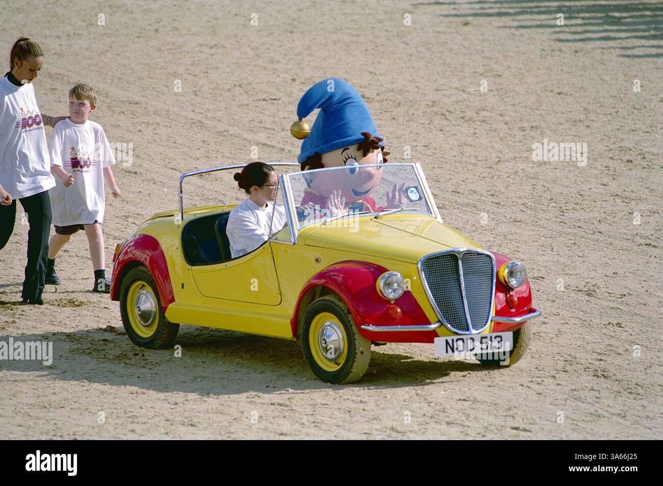July 19, 2000 - London, Great Britain - Â©RICHARD CHAMBURY ALPHA ...