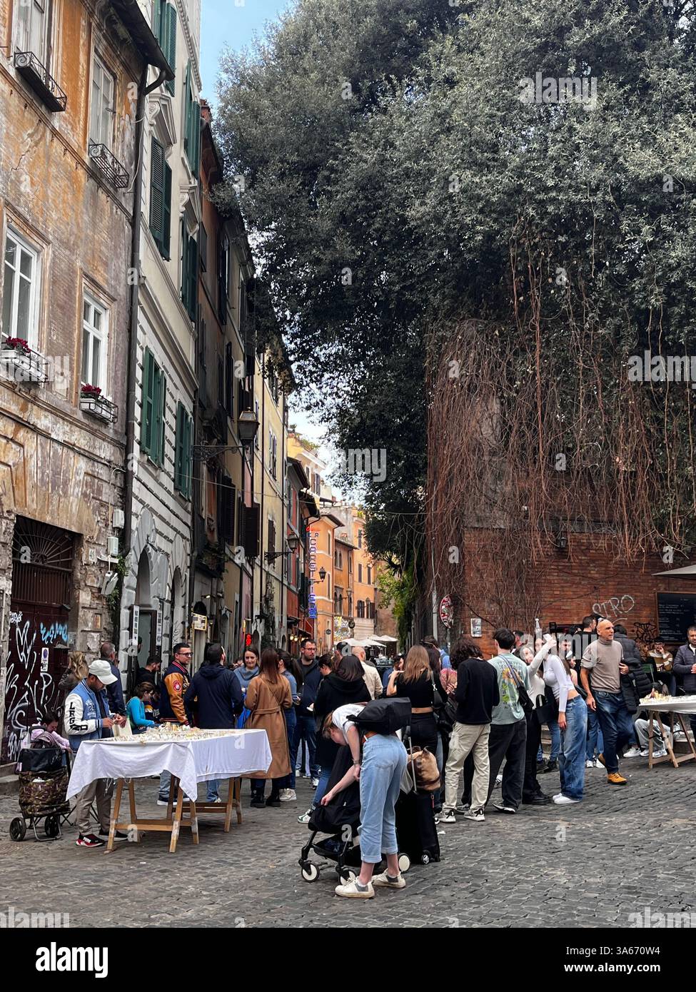 Rome, Italy - March 2025 - Trastevere District, Piazza Trilussa Stock ...