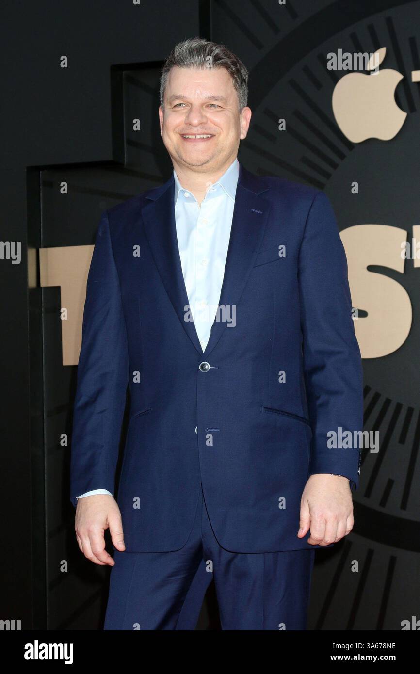 Ca. 24th Mar, 2025. Alex Gregory at arrivals for THE STUDIO Premiere ...