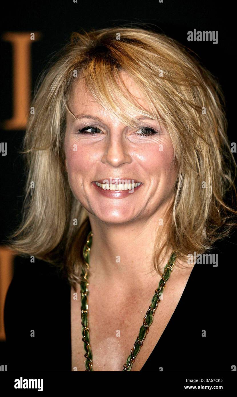 Jennifer Saunders 2014