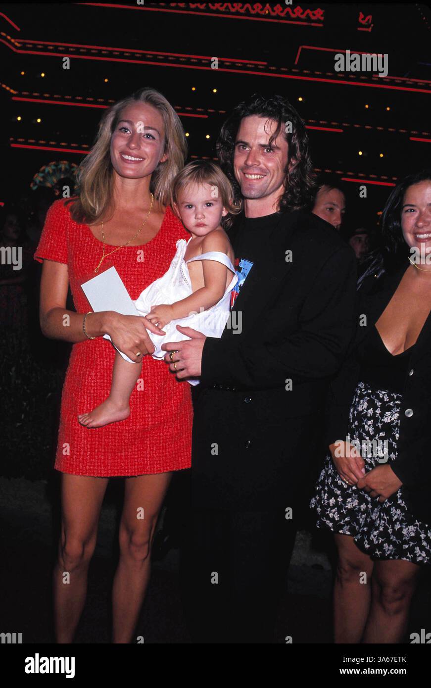 June 6, 2007 - CTHOMASHOWELLRETRO.C. THOMAS HOWELL AND SISTER CANDI ...