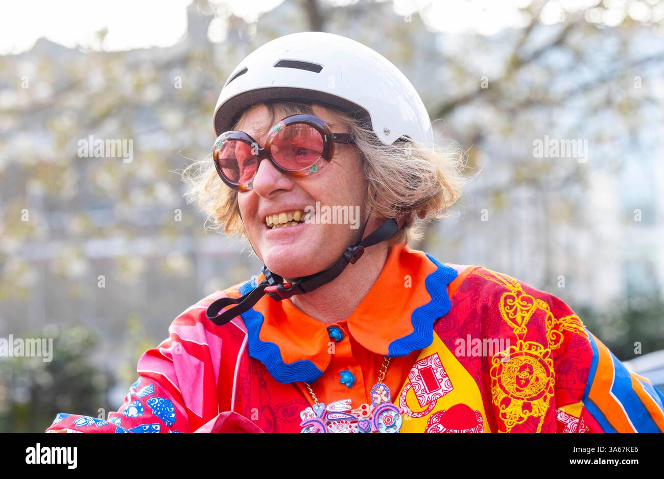 London, UK. 25 3 25 Grayson Perry arrives on his bicycle. The Wallace ...