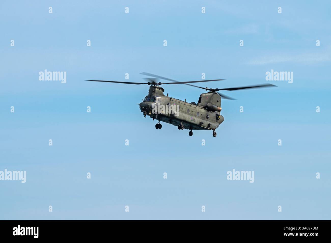 REF Chinook Display Team performing at 15th Bournemouth Air Festival in ...