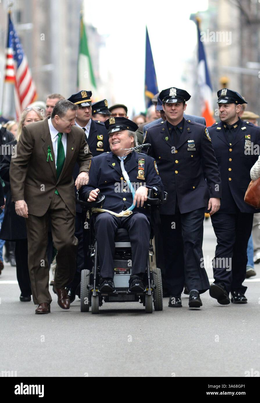 Police Officer Steven McDonald marching in the St. Patrick's Day Parade ...