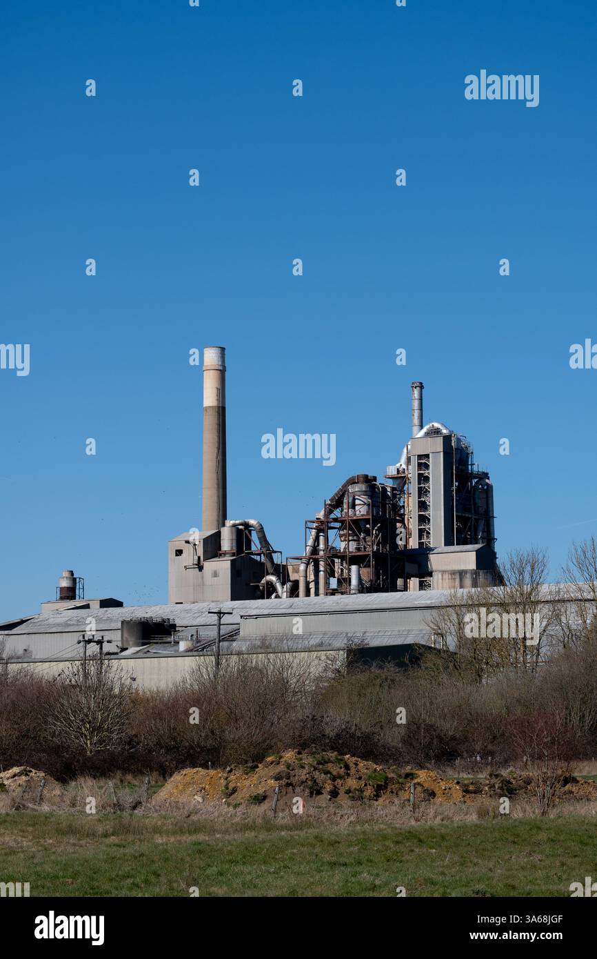 Cement ketton rutland hi-res stock photography and images - Alamy