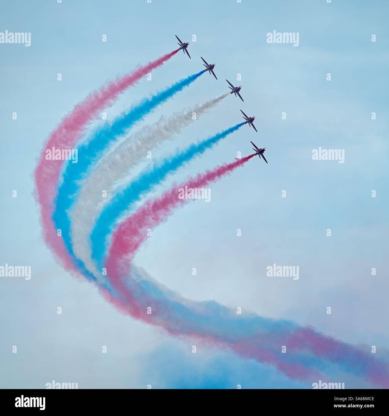 The RAF's Red Arrows performing their Cyclone manoeuvre at 15th ...