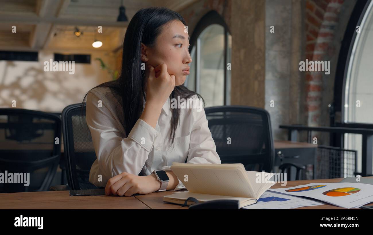 Asian woman Korean girl office intern businesswoman mistake paperwork ...