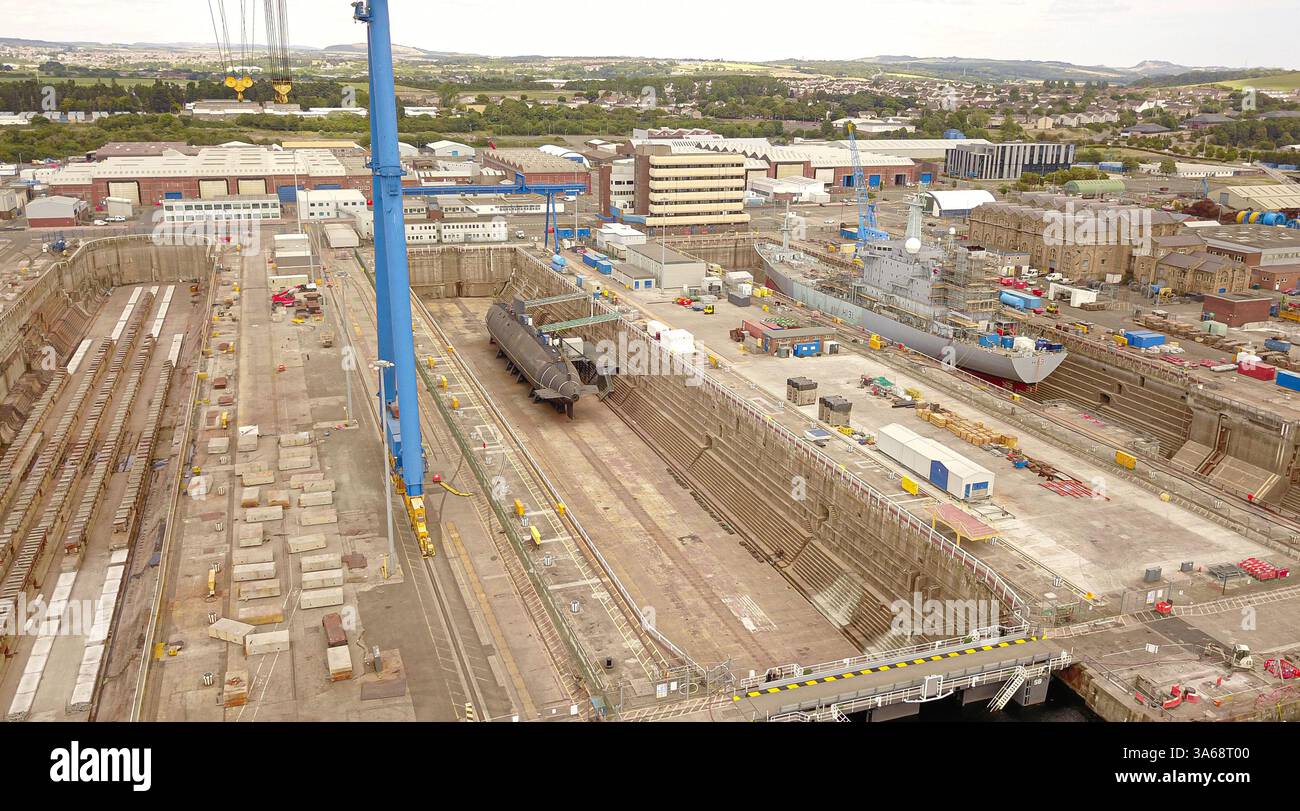 Rosyth, Scotland, UK: HMS Swiftsure (S126), first ex-Royal Navy nuclear ...