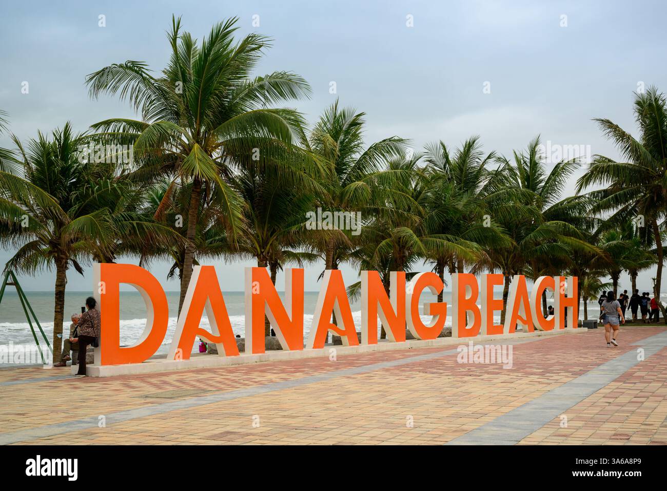 The Dan Nang Beach Sign, Da Nang, Vietnam Stock Photo - Alamy