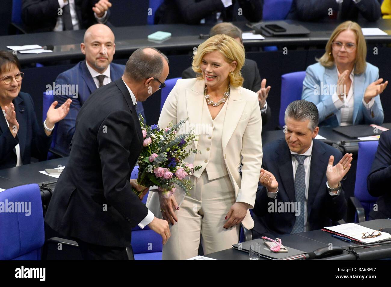 Friedrich Merz, Julia Klöckner und Thorsten Frei in der konstituierenden Sitzung des 21 ...