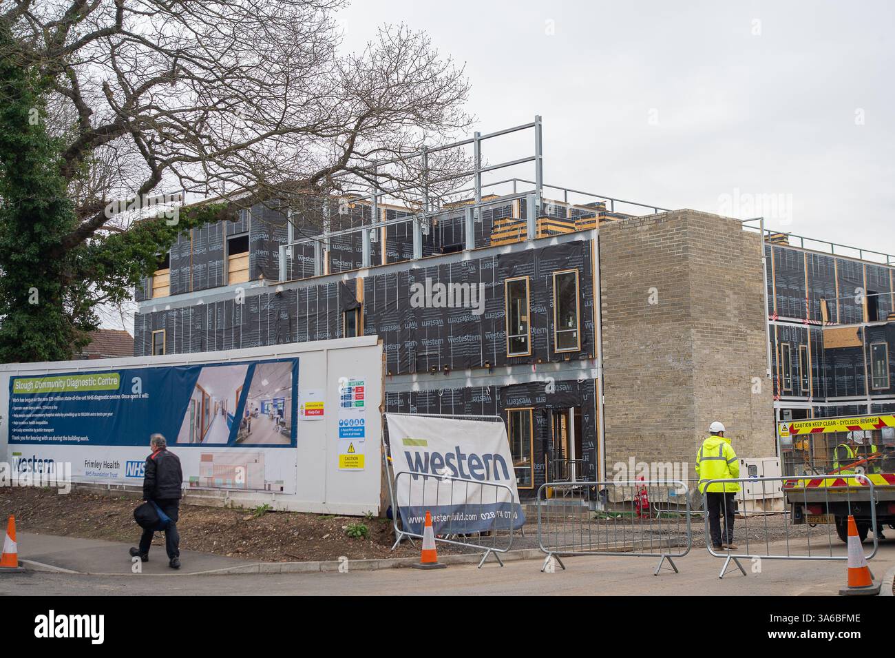 Slough, UK. 25th March, 2025. Construction work is well underway on the ...