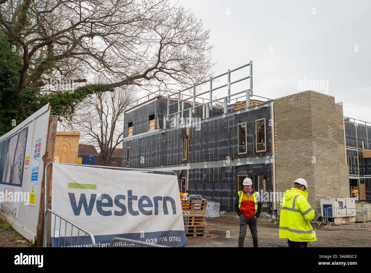 Slough, UK. 25th March, 2025. Construction work is well underway on the ...