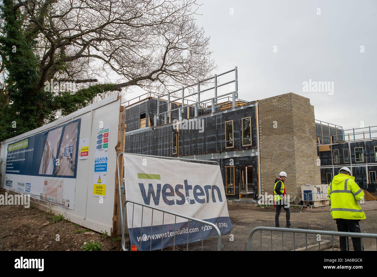 Slough, UK. 25th March, 2025. Construction work is well underway on the ...