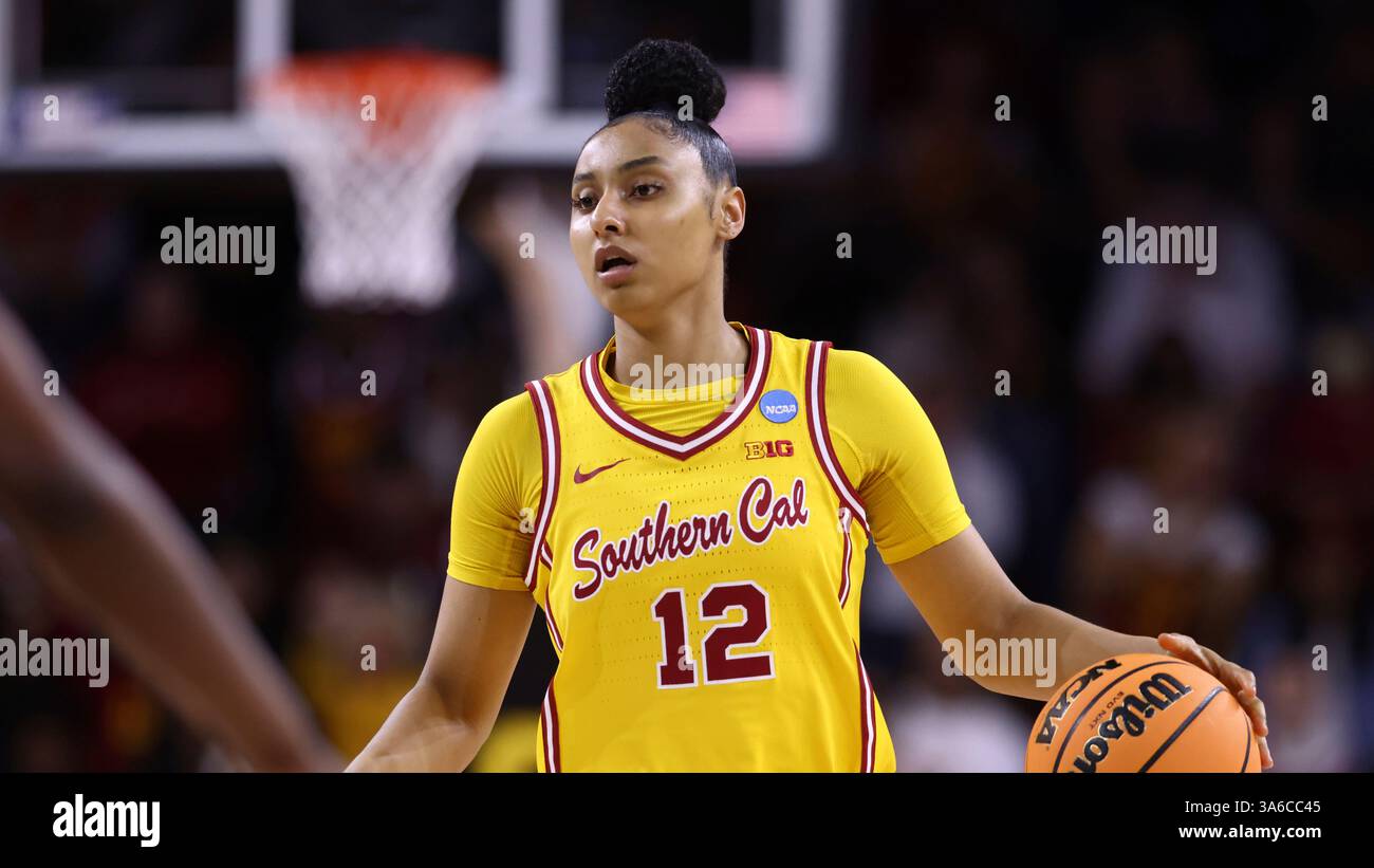 Southern California guard JuJu Watkins (12) dribbles during the first ...