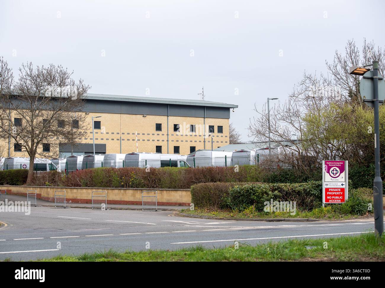 Harmondsworth, West Drayton, UK. 25th March, 2025. The Colnbrook Bypass ...