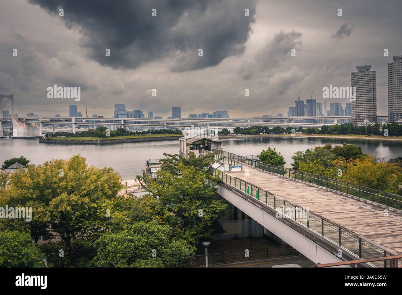 Photos taken from Odaiba, Tokyo. The bridge in the image is the Rainbow ...