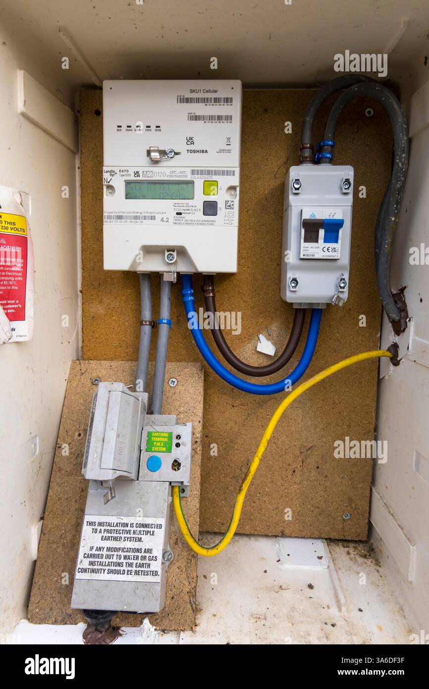 Smart meter installation in electricity supply box Stock Photo - Alamy