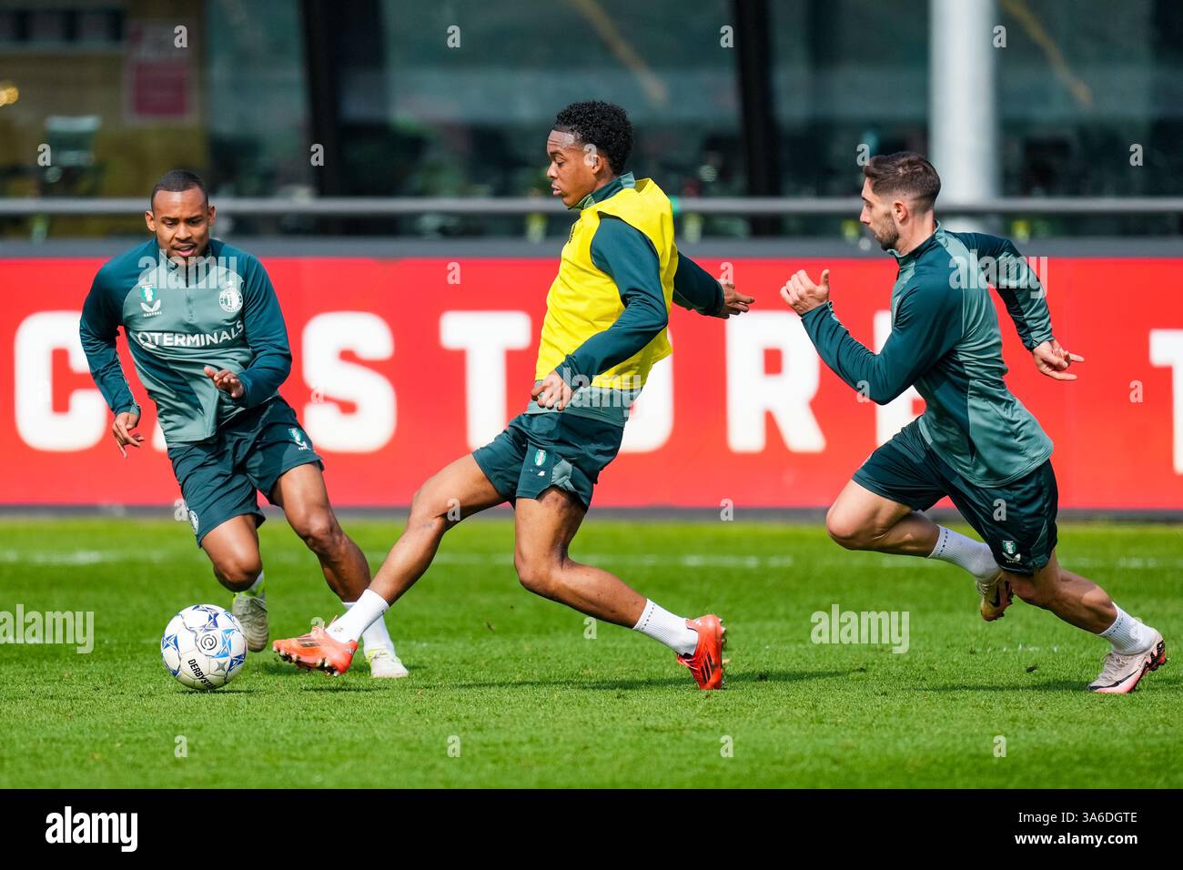 Rotterdam, The Netherlands. 25th Mar, 2025. Rotterdam - Lugene Arnaud ...