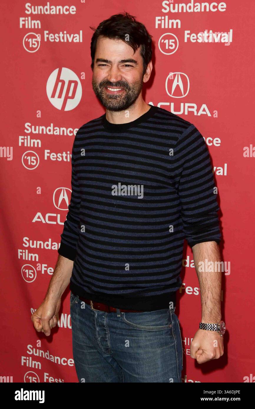 Actor ron livingston hi-res stock photography and images - Alamy