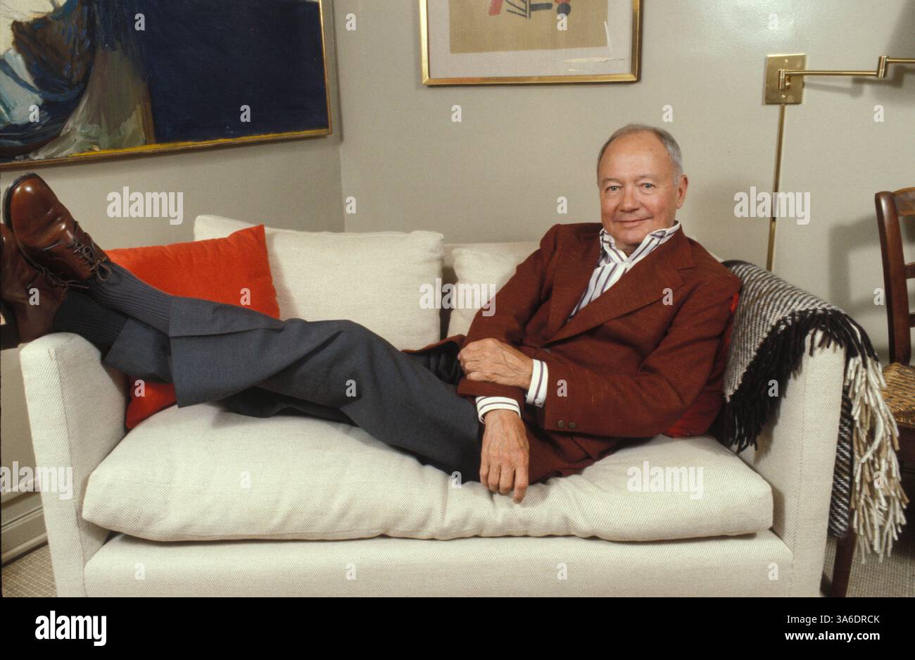 Writer actor JOSEPH HELLER. Heller's novel-turned-movie, 'Catch-22 ...