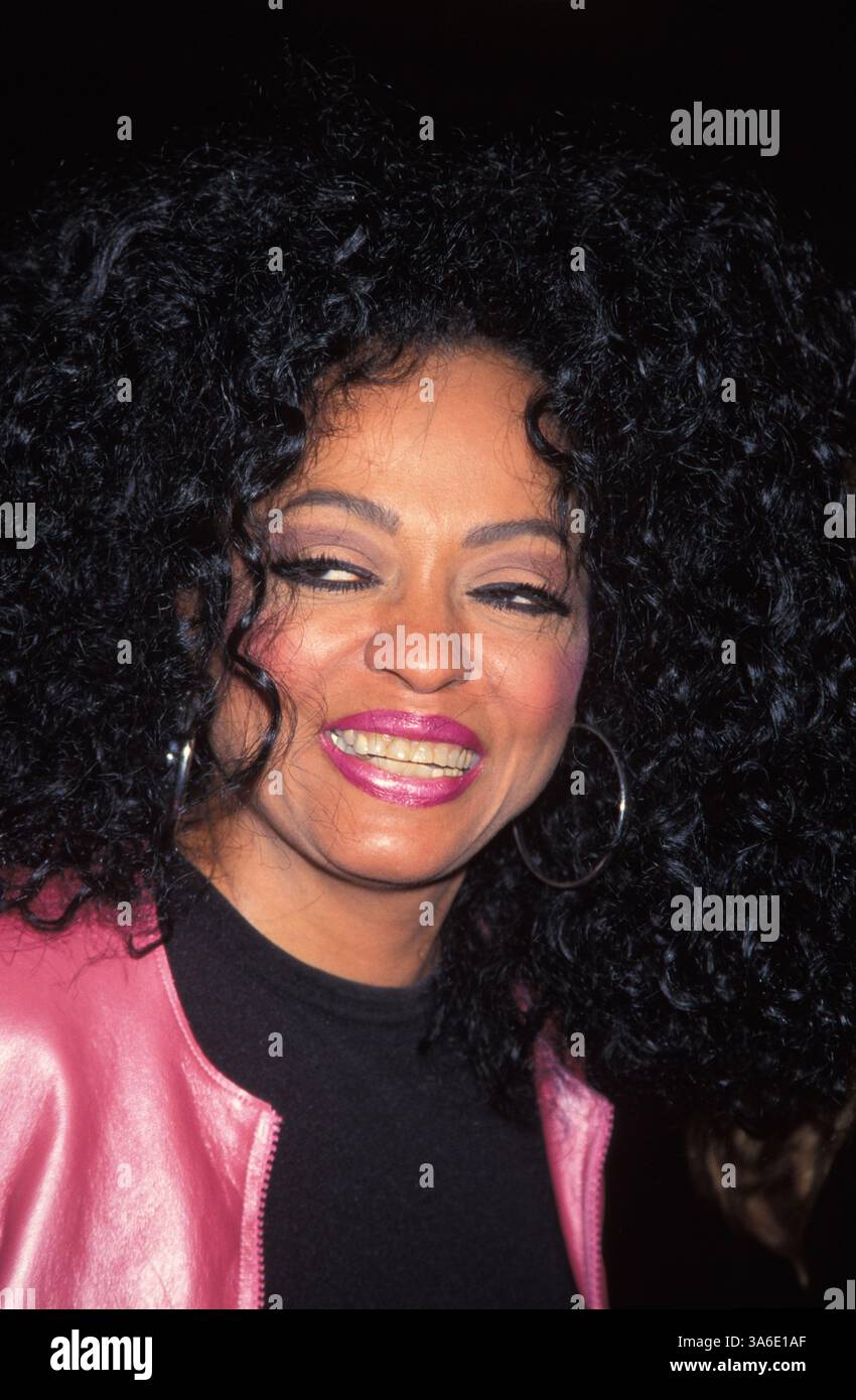 Apr 04, 2000; New York, NY, USA; Singer DIANA ROSS announcing 'The ...