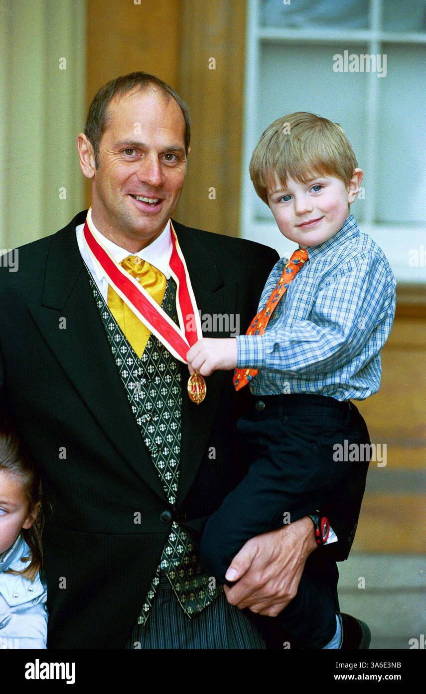 May 1, 2001 - London, Great Britain - Â©RICHARD CHAMBURY ALPHA M044013 ...