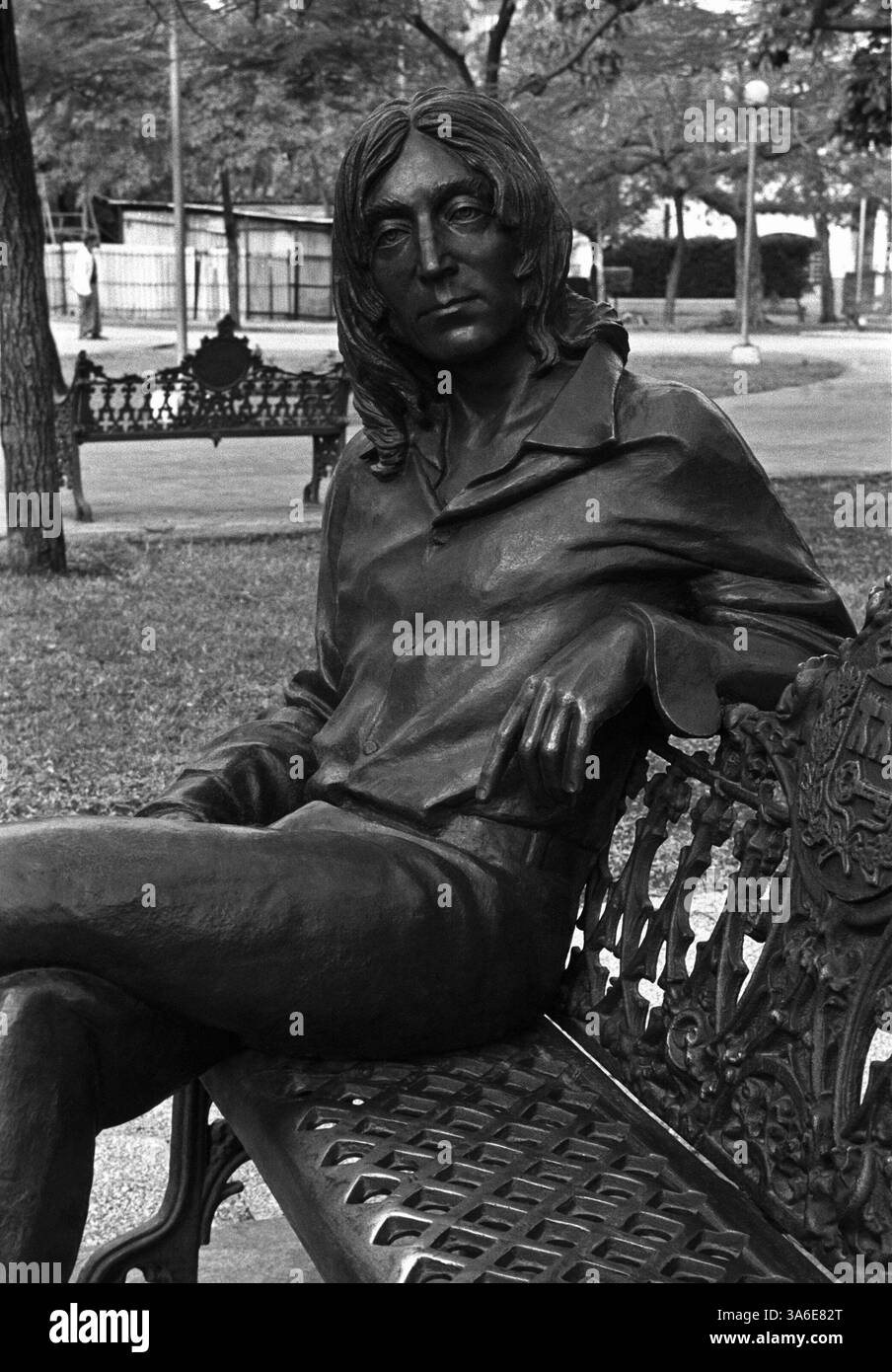 John lennon park havana Black and White Stock Photos & Images - Alamy