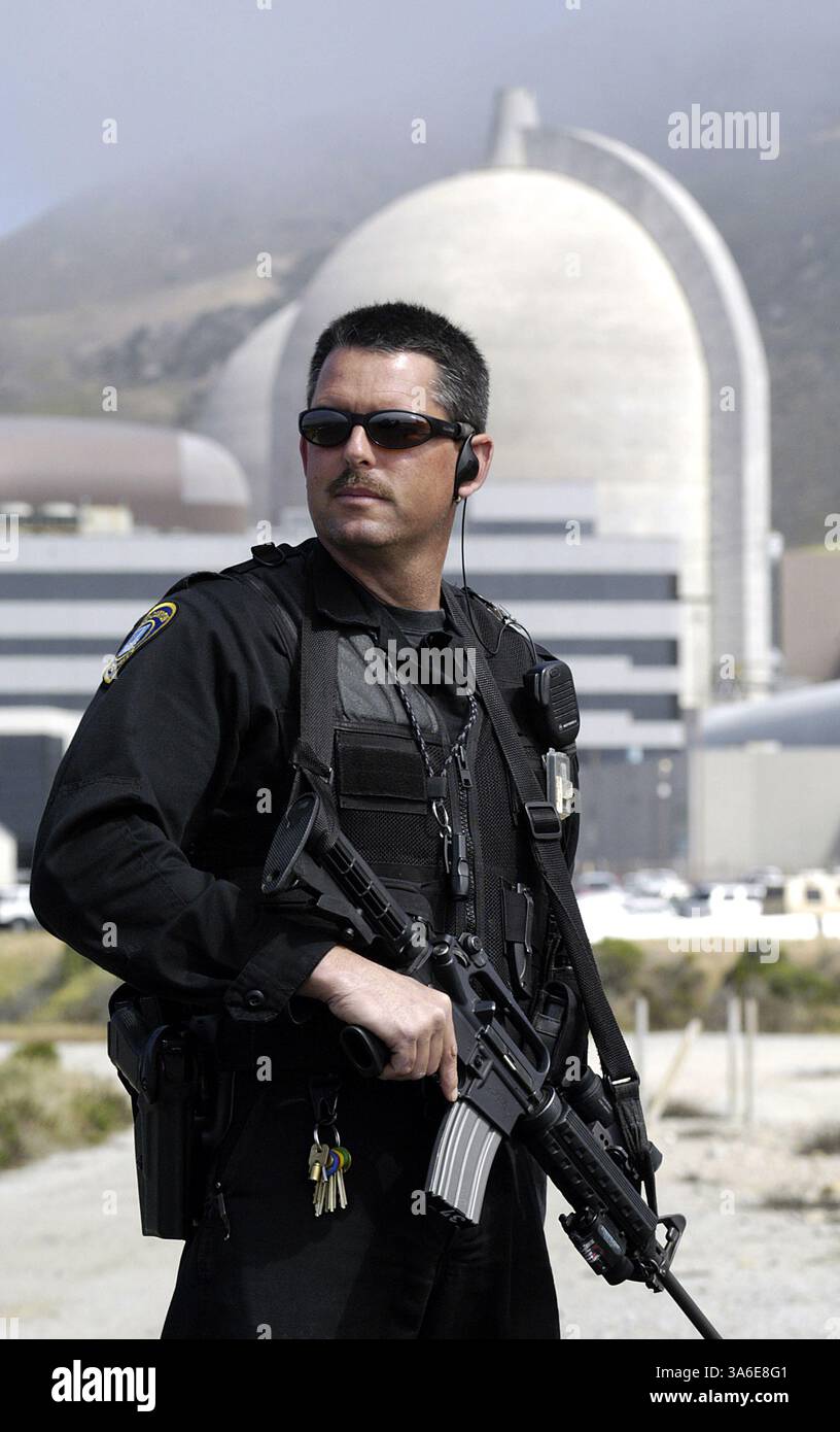 May 04, 2004; Avila Beach, CA, USA; ! Nuclear security officer MICHAEL ...